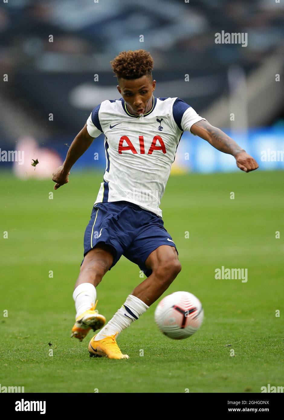 Gedson fernandes of tottenham hotspur hi-res stock photography and ...