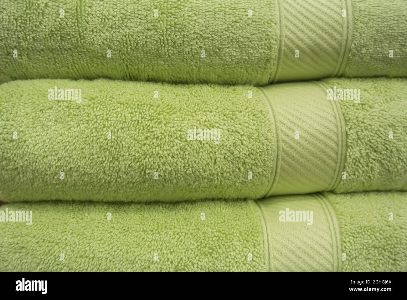 Stack of Folded Towels Stock Photo - Alamy