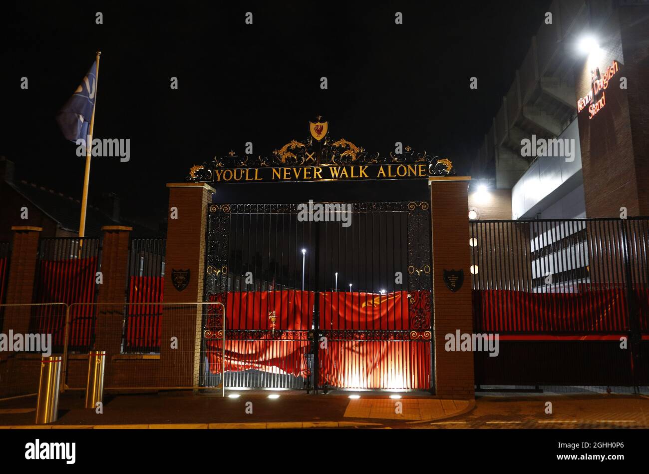 Shankly gates hi-res stock photography and images - Alamy