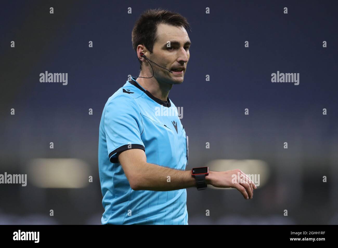Referee ricardo de burgos bengoechea hi-res stock photography and ...