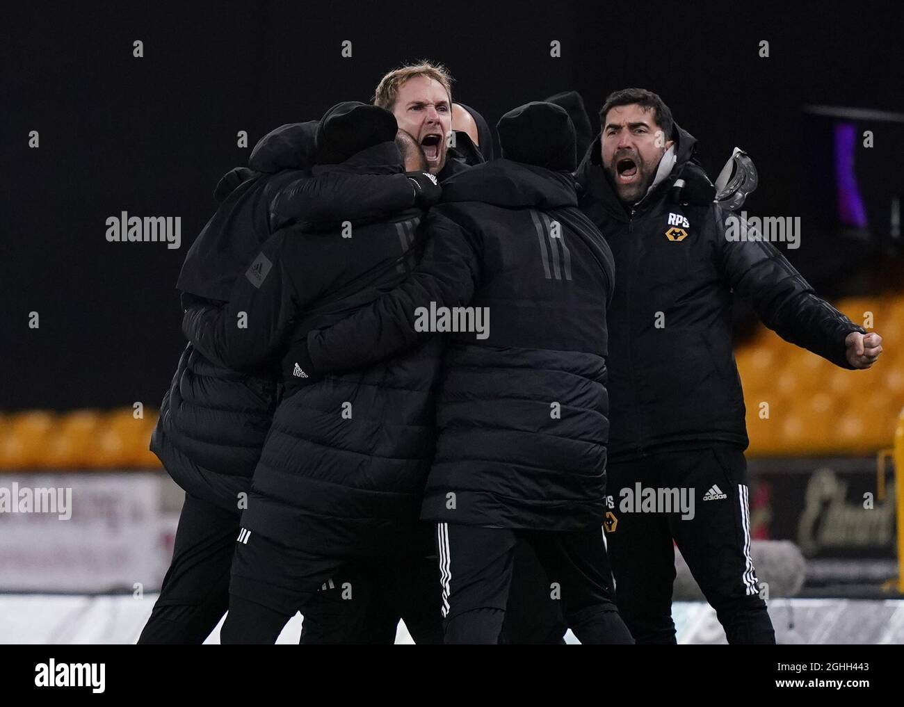 Football wolves bench hi-res stock photography and images - Alamy