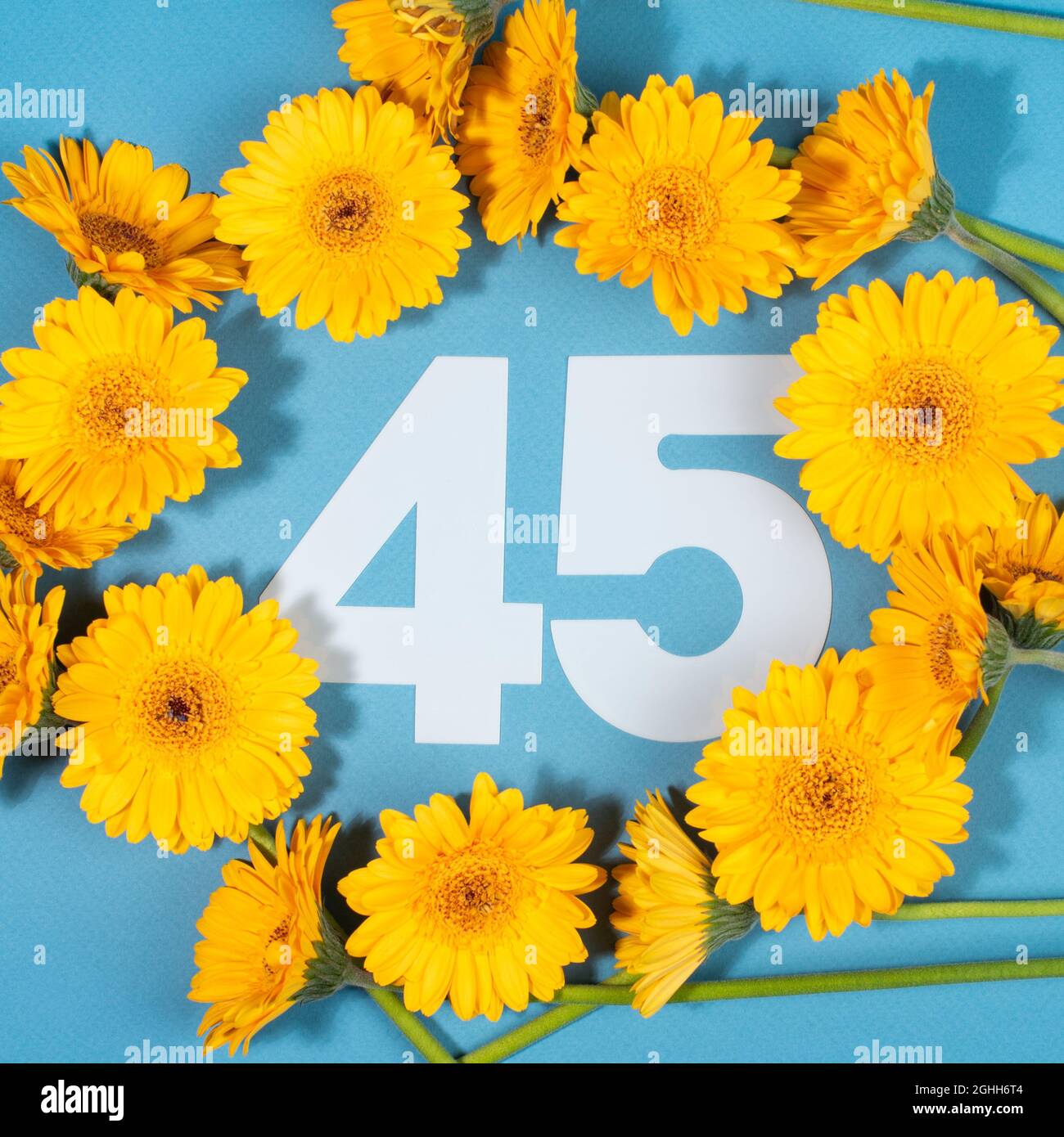 Top forty hi-res stock photography and images - Alamy