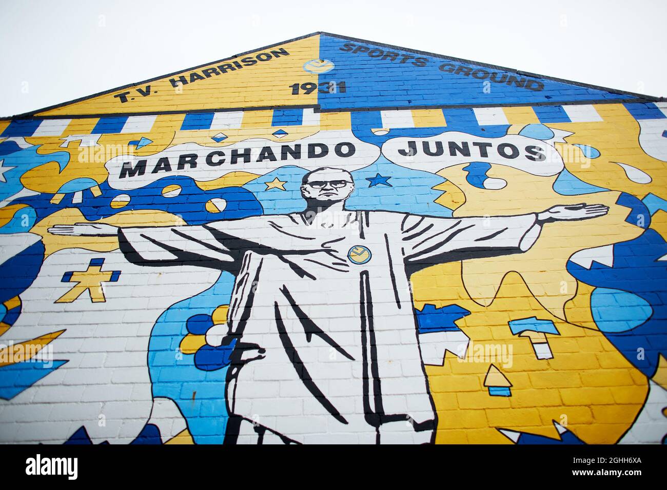 Marcelo bielsa mural leeds hi-res stock photography and images - Alamy