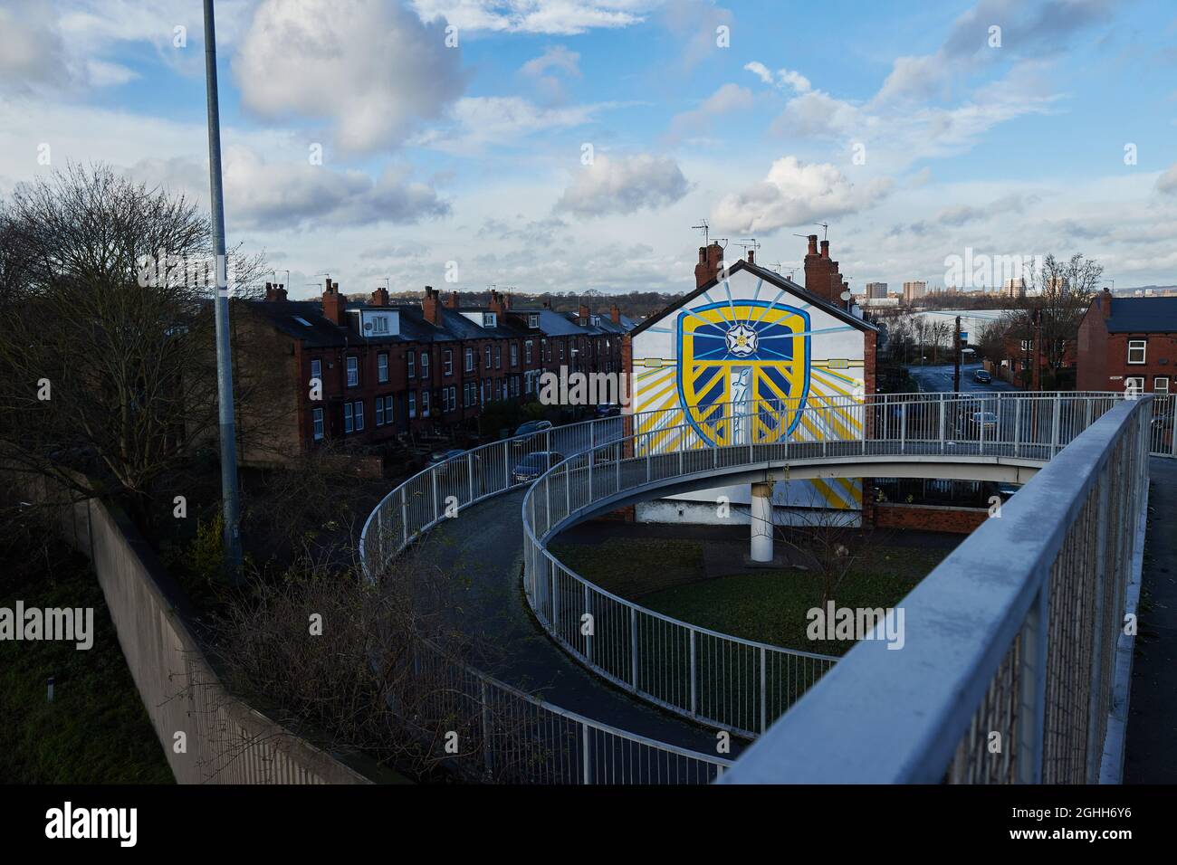 Leeds murals hi-res stock photography and images - Alamy