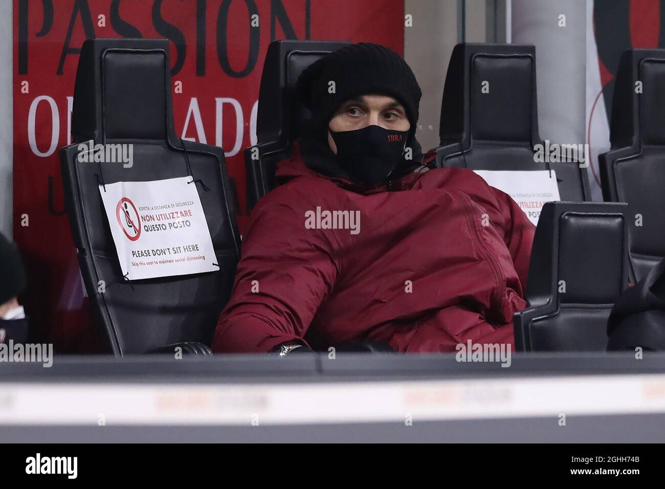 Ac milan bench hi-res stock photography and images - Alamy