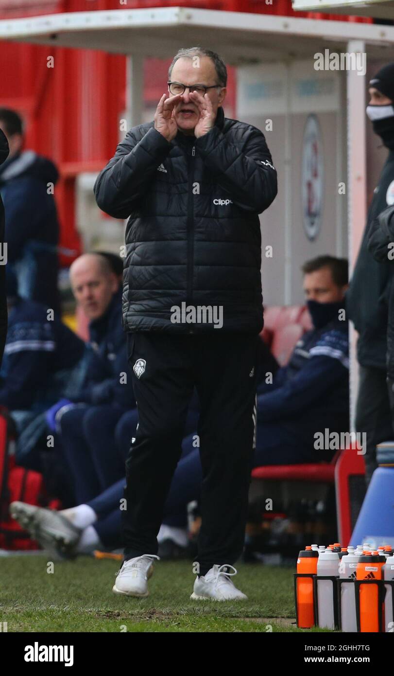 Marcelo Bielsa manager of of Leeds United shouts during the FA Cup ...