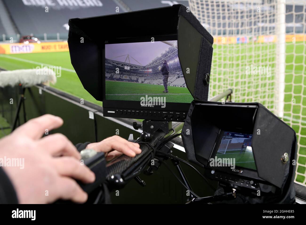 Pitch side monitor hi-res stock photography and images - Alamy