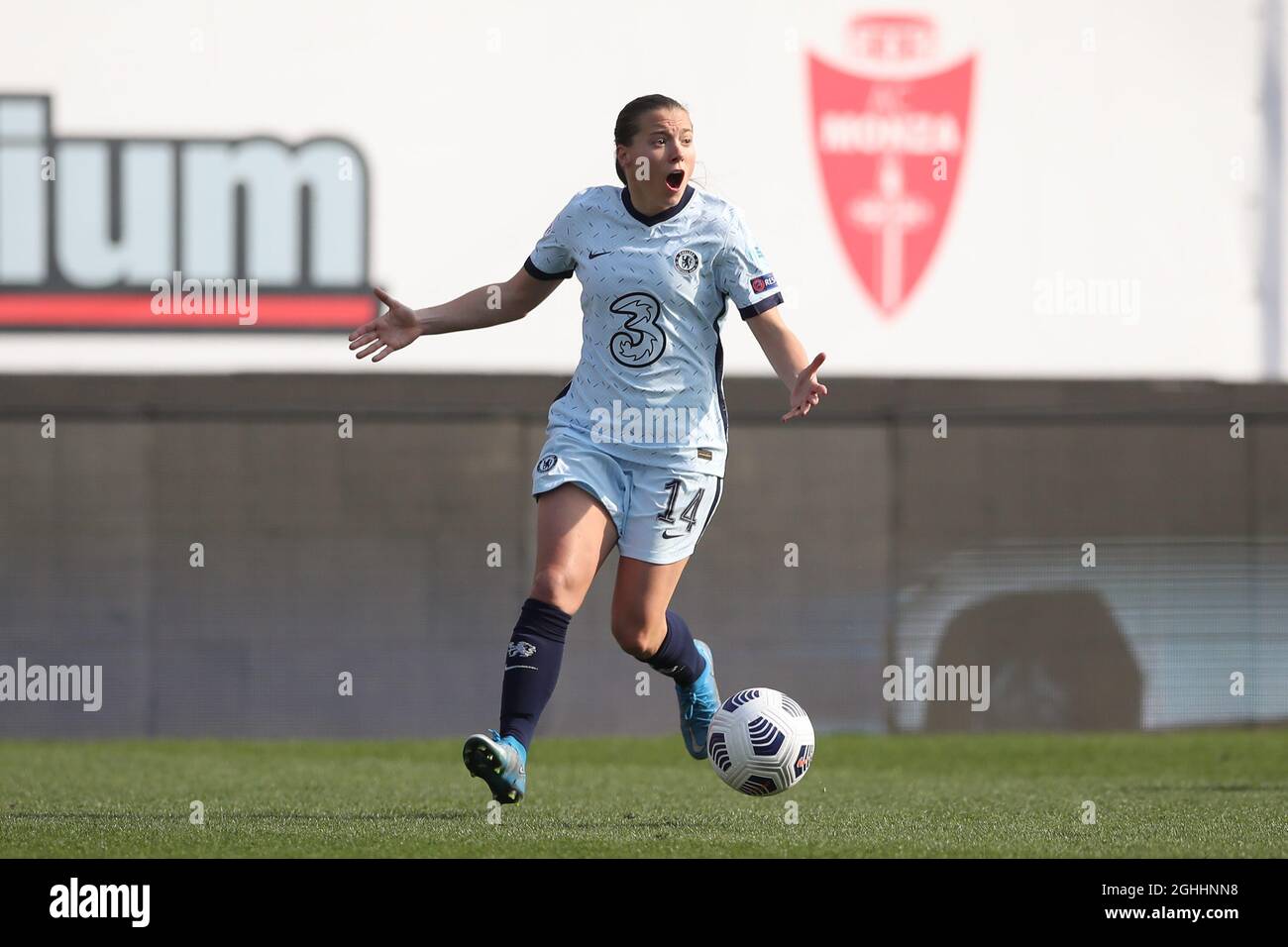 Chelsea womens francesca kirby hi-res stock photography and images - Alamy