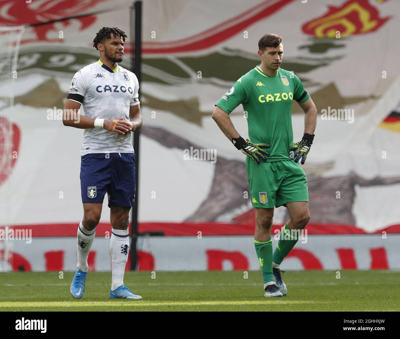 Emiliano martinez tyrone mings hi-res stock photography and images - Alamy