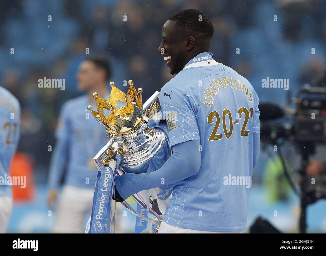Premier league trophy 2021 england hi-res stock photography and images ...