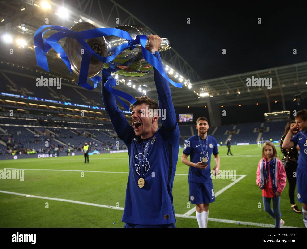 Porto, Portugal, 29th May 2021. Mason Mount of Chelsea lifts the trophy ...