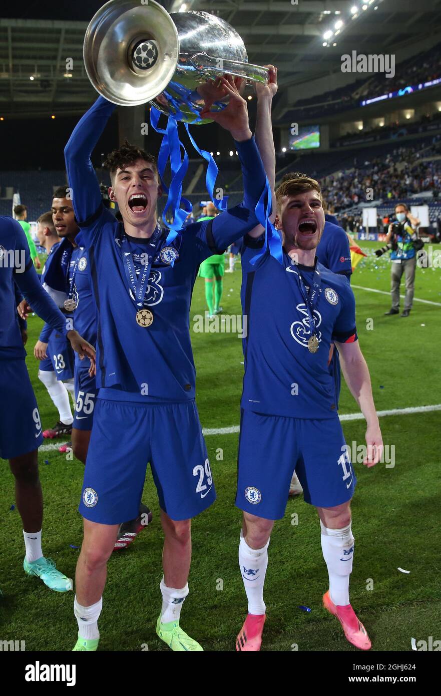 Kai havertz champions league trophy hi-res stock photography and images ...