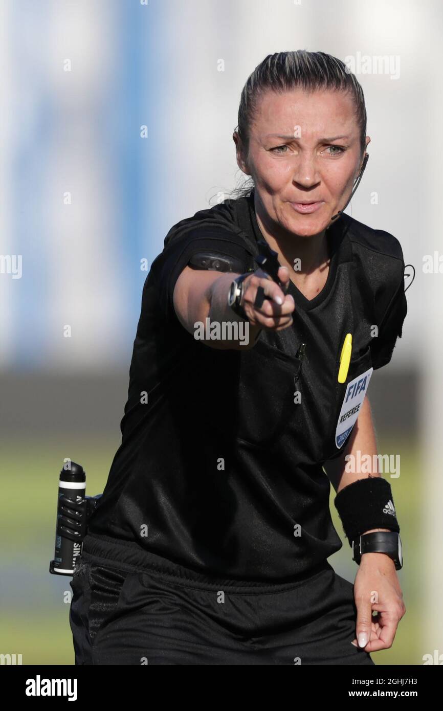 Match referee monika mularczyk hi-res stock photography and images - Alamy
