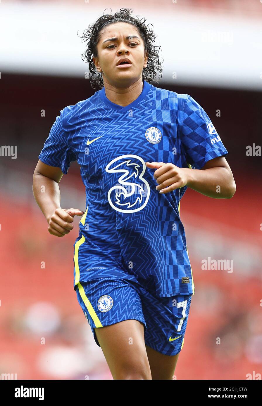 Chelsea women football jess carter hi-res stock photography and images ...