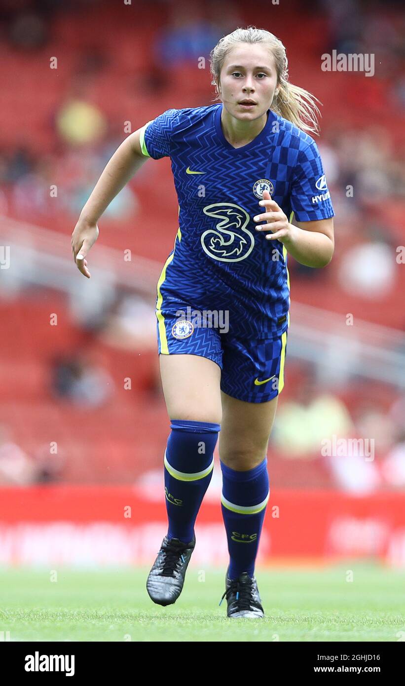 Chelsea football emma thompson hi-res stock photography and images - Alamy