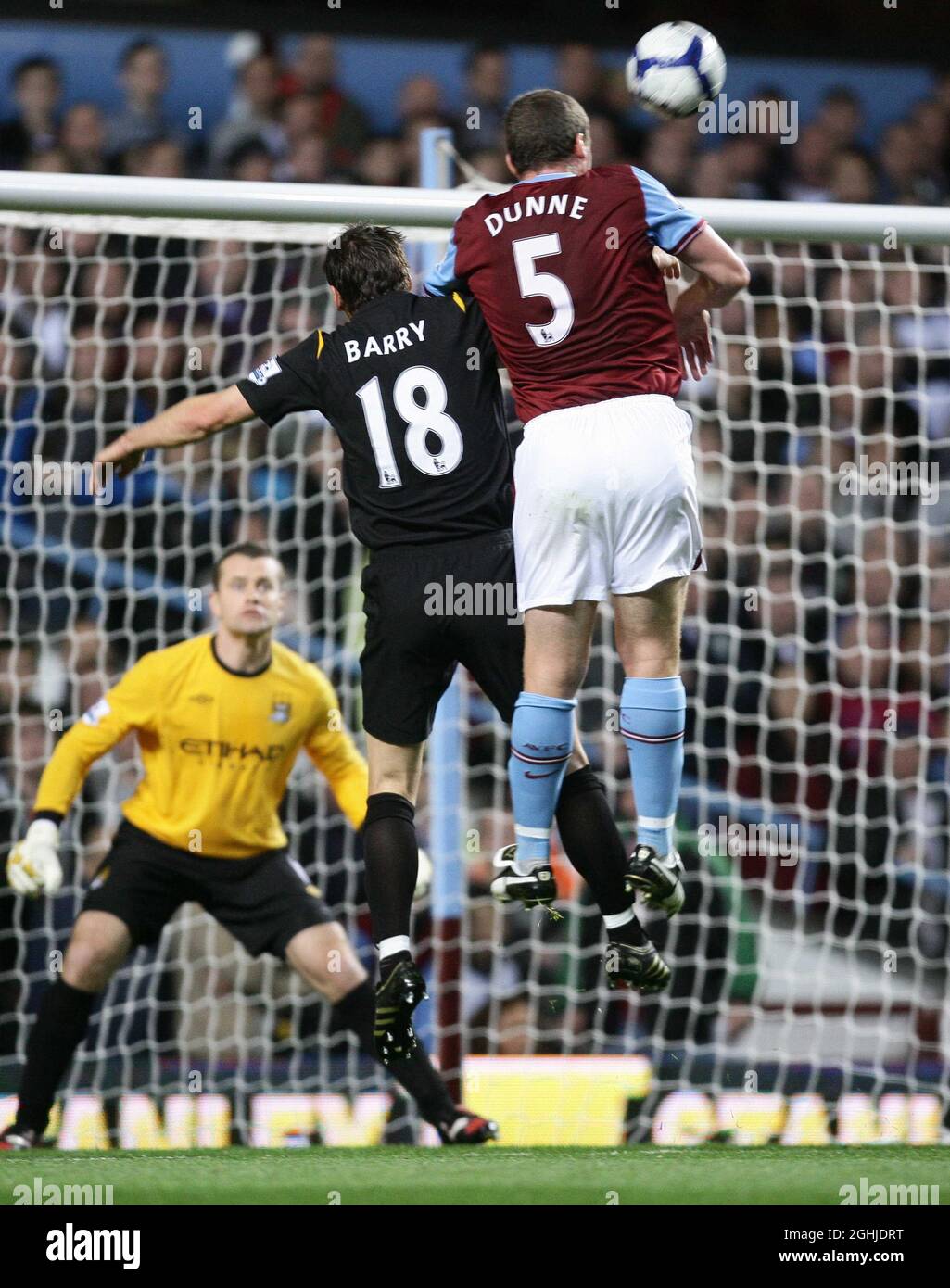 Richard dunne football hi-res stock photography and images - Alamy