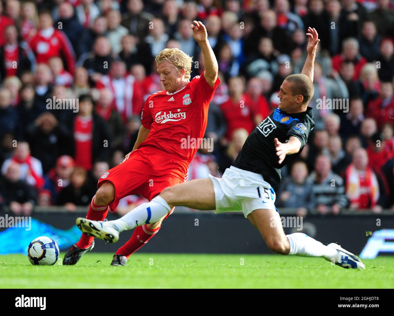 Nemanja vidic tackle hi-res stock photography and images - Alamy