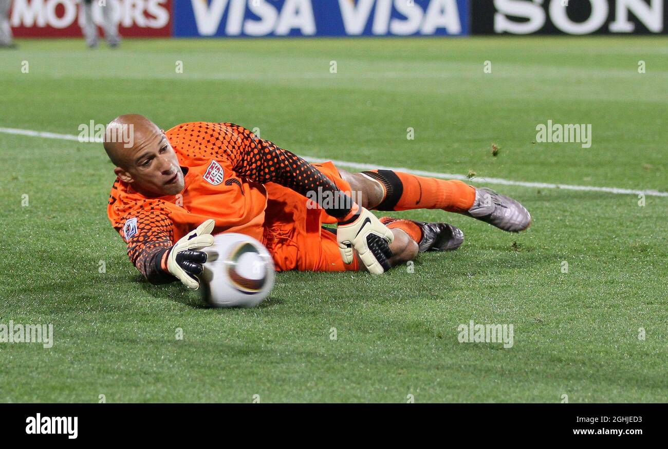 USA's Tim Howard in action during the FIFA World Cup 2010, Group C ...
