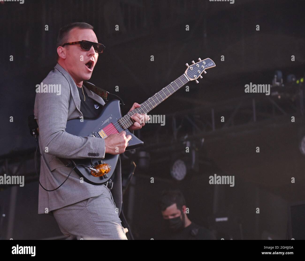 (L-R) Daniel Tichenor and Matt Shultz of Cage The Elephant perform on ...