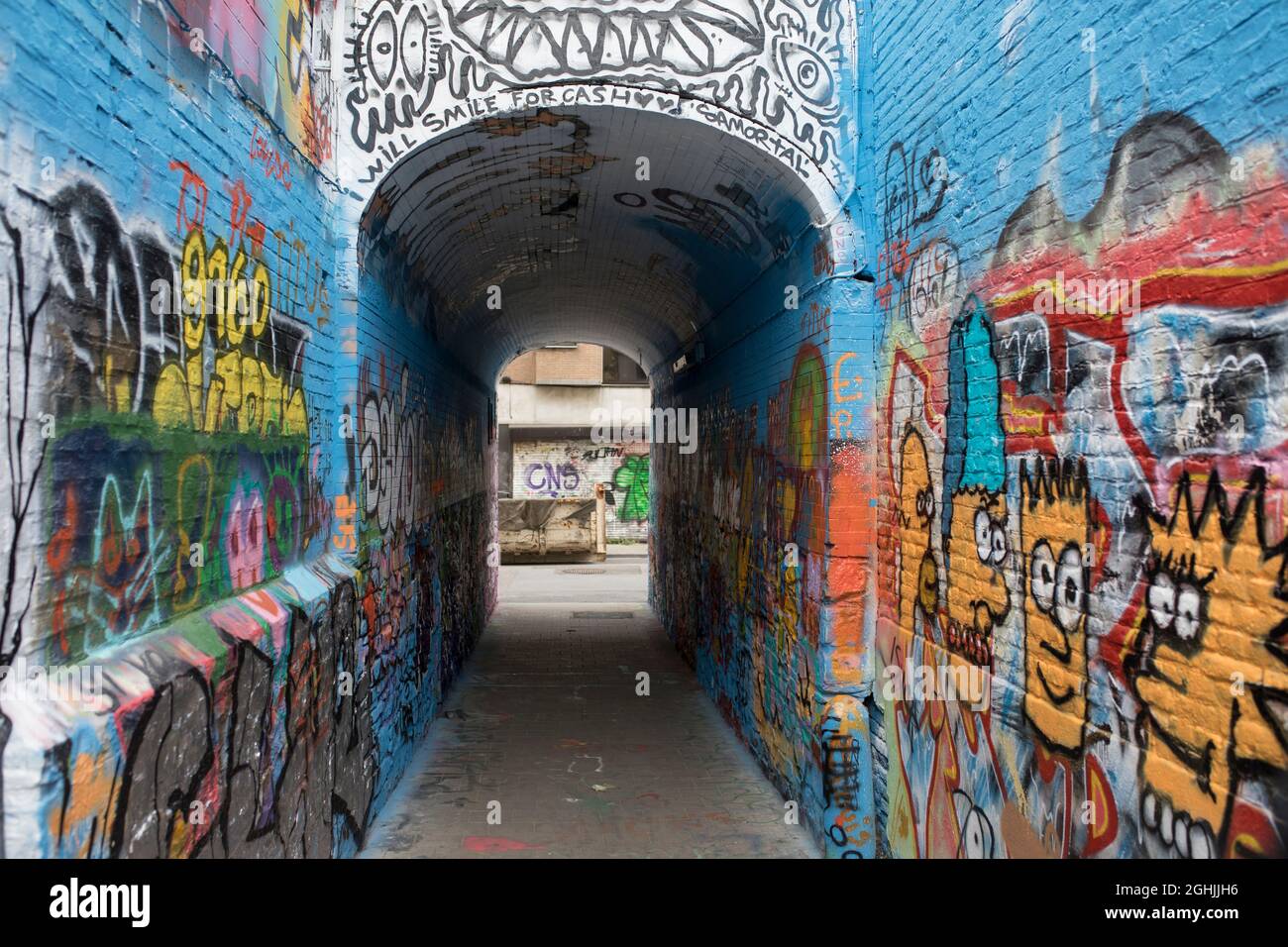 Inner city street graffiti in hi-res stock photography and images - Alamy