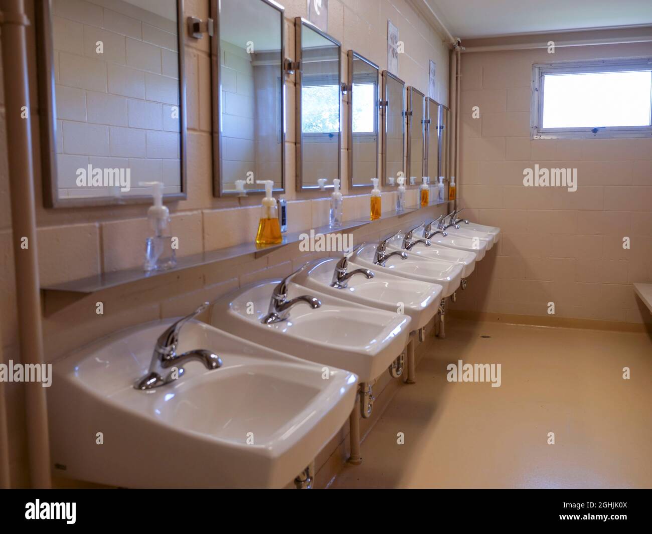 Military bathroom facilities hi-res stock photography and images - Alamy