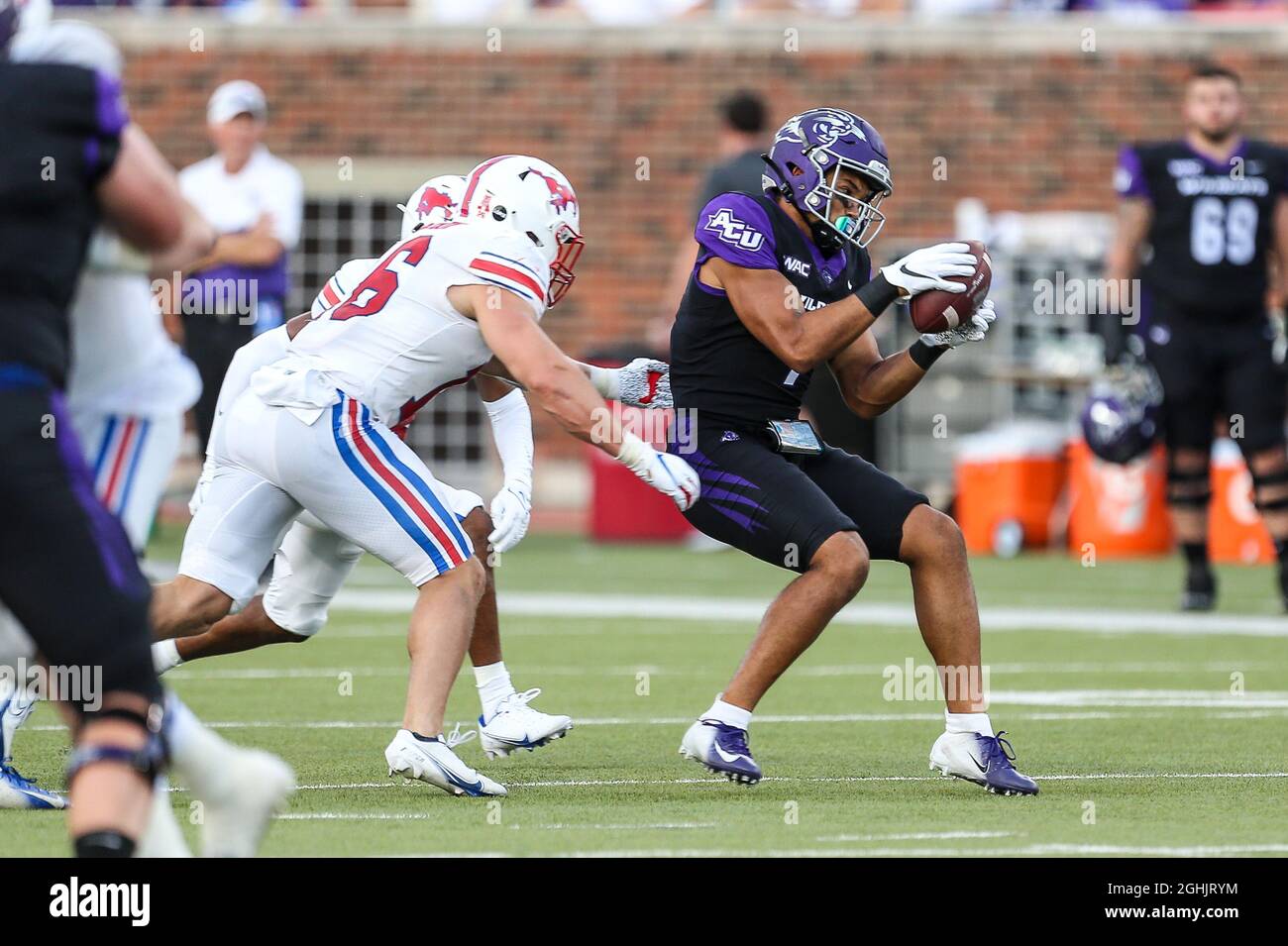 Dallas, Texas, USA. 4th Sep, 2021. Abilene Christian Wildcats ...