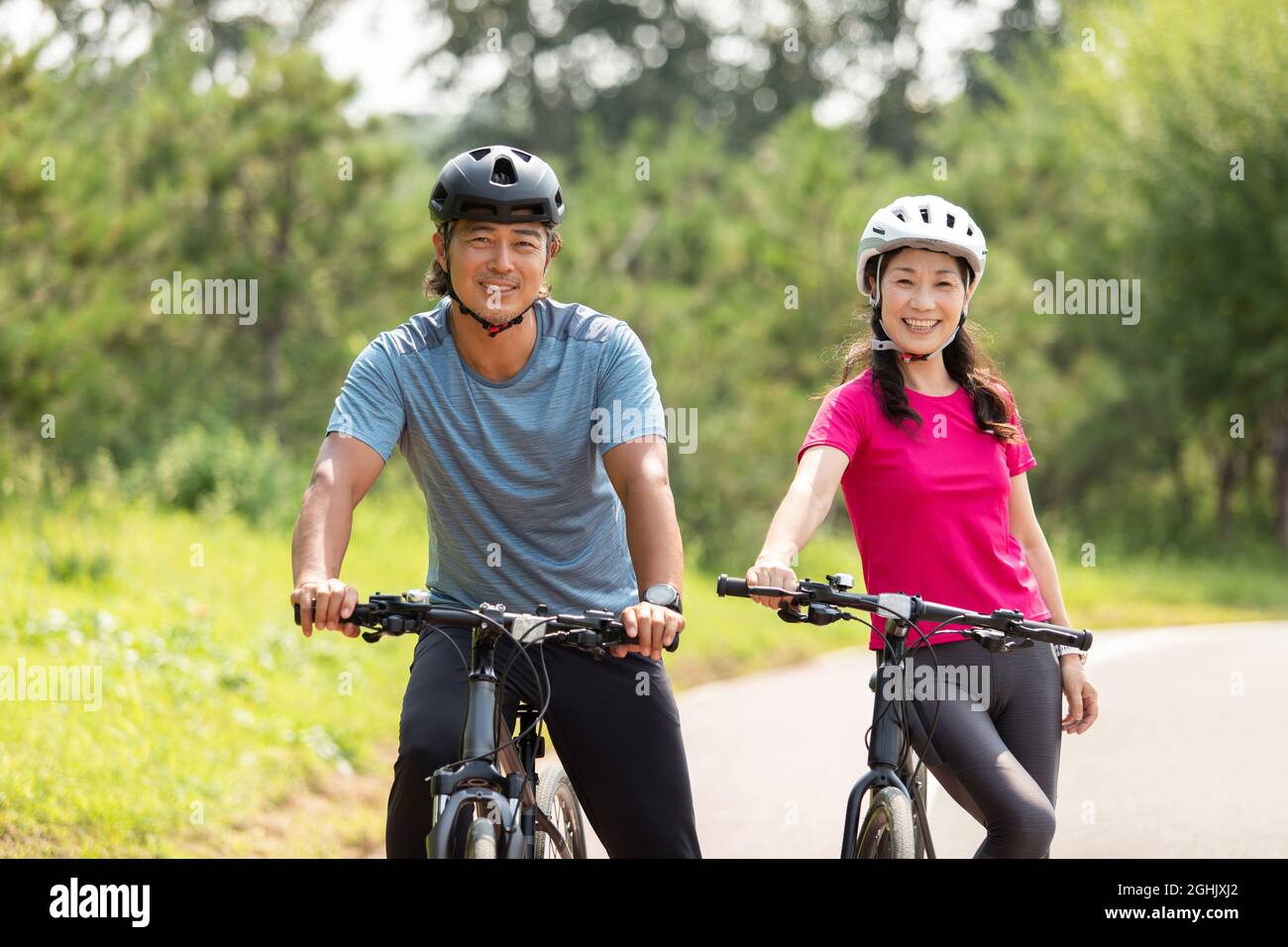 Couple racing bikes hi-res stock photography and images - Alamy