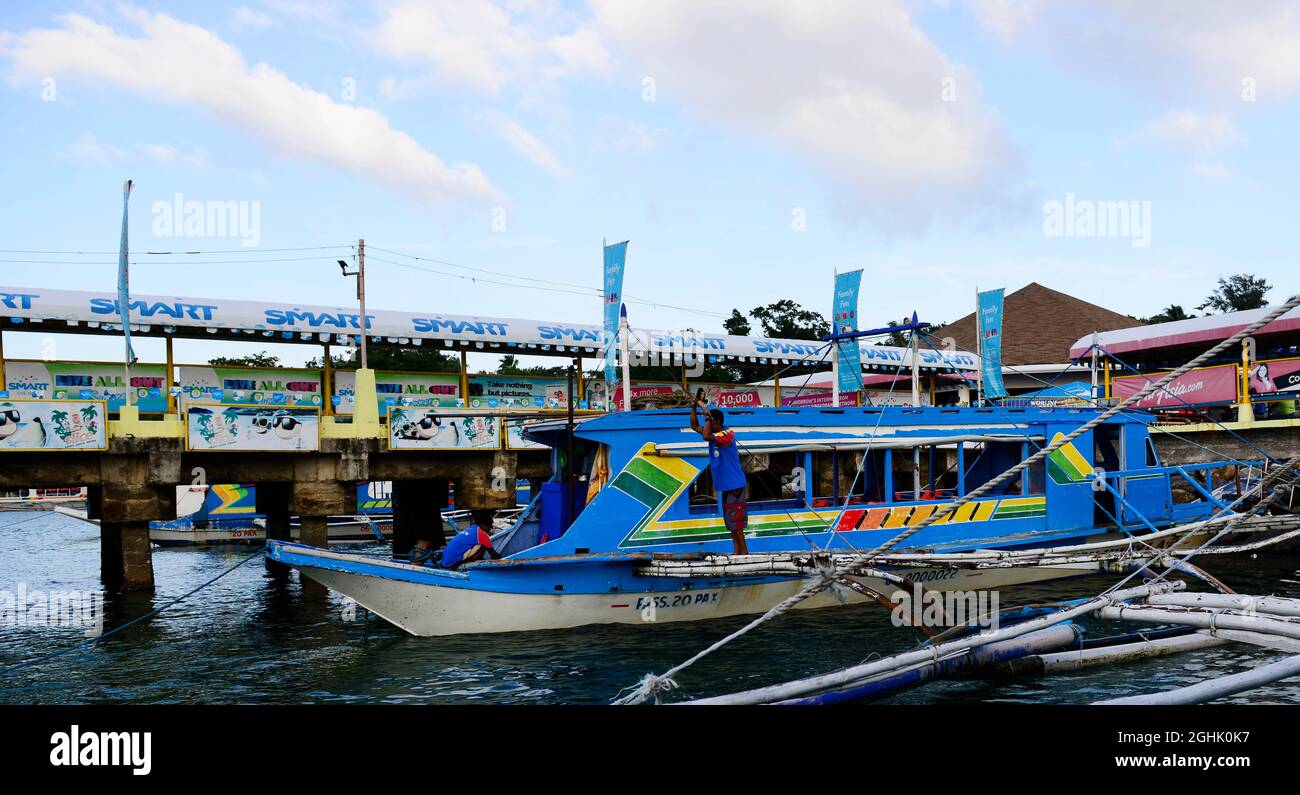 Local boats taking tourist and locals to Boracay, The Philippines Stock ...