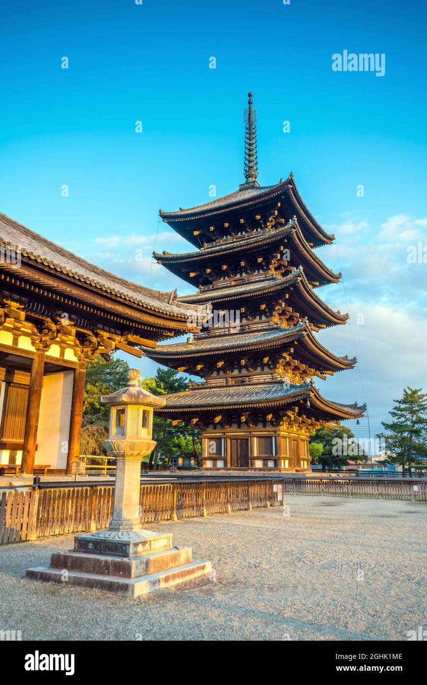 Five story kofukuji temple nara hi-res stock photography and images - Alamy