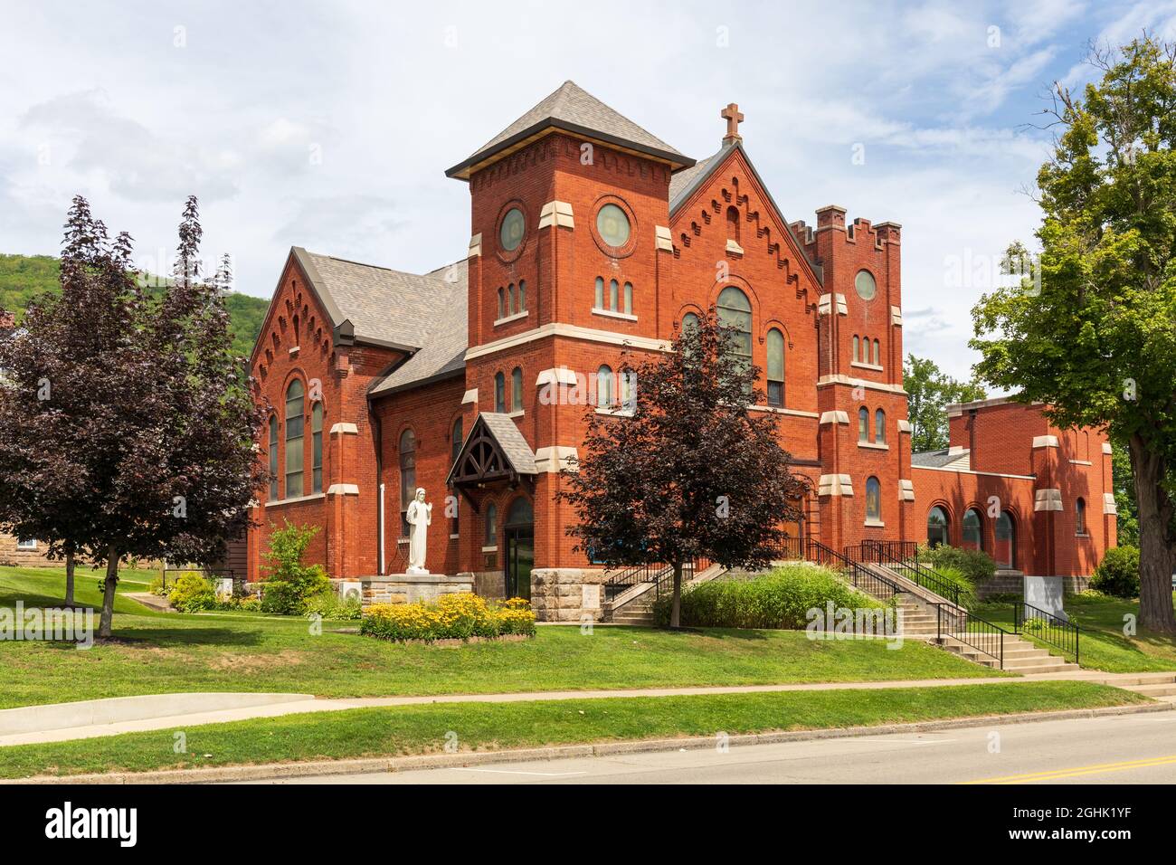 St elizabeth of hungary church hi-res stock photography and images - Alamy