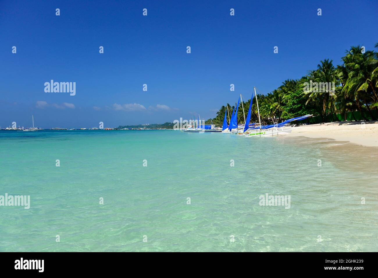 The beautiful Bulabog Beach in Boracay, The Philippines Stock Photo - Alamy