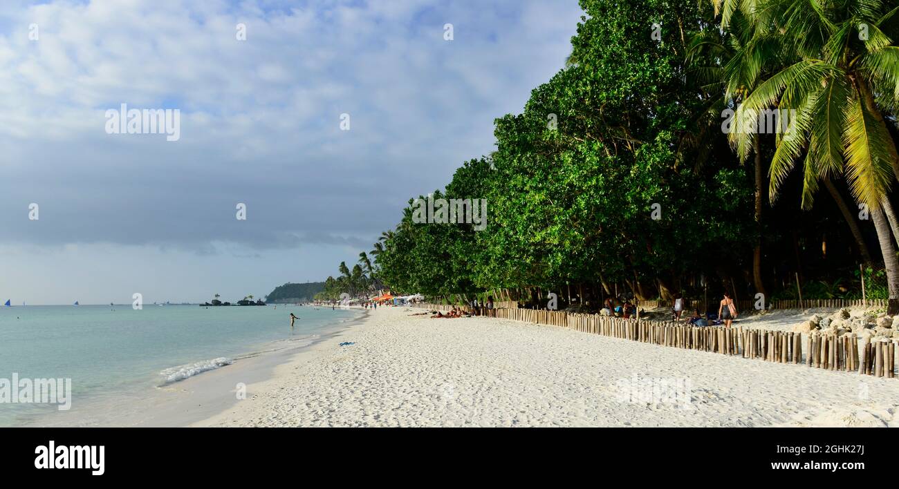 The beautiful Bulabog Beach in Boracay, The Philippines Stock Photo - Alamy