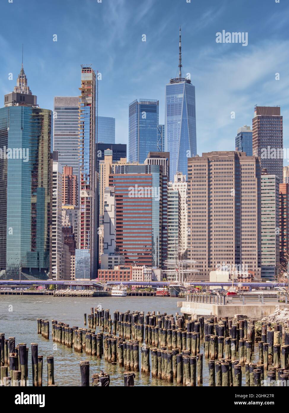 Lower manhattan skyscraper hi-res stock photography and images - Alamy