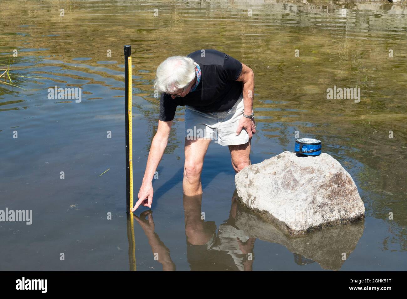 Measuring scale water level scale hi-res stock photography and images ...