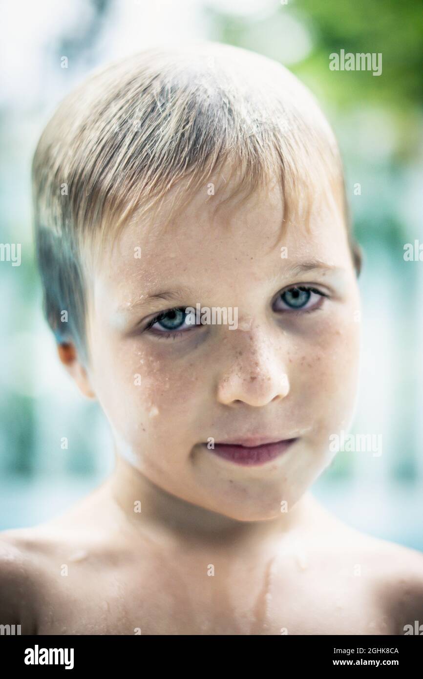 Roguish look hi-res stock photography and images - Alamy