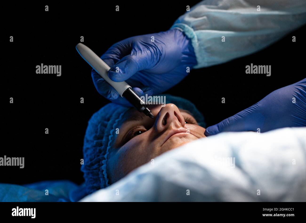 Girls changing room hi-res stock photography and images - Alamy