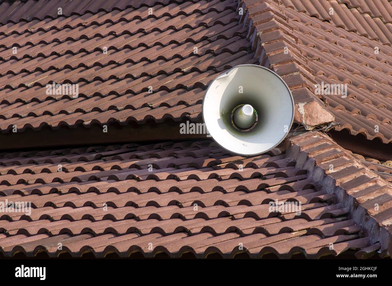 Mosque speaker hi-res stock photography and images - Alamy