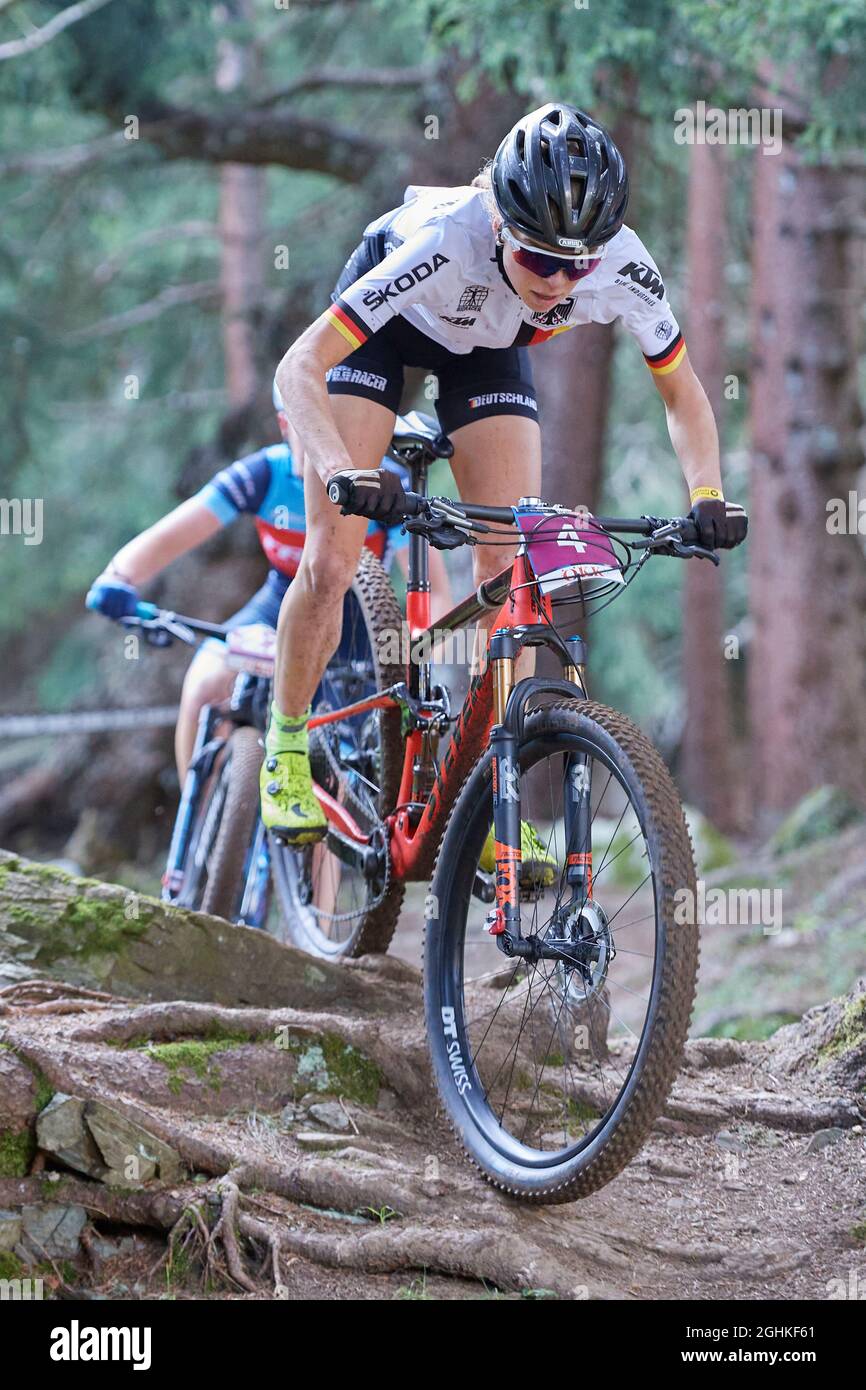 Daubermann hi-res stock photography and images - Alamy