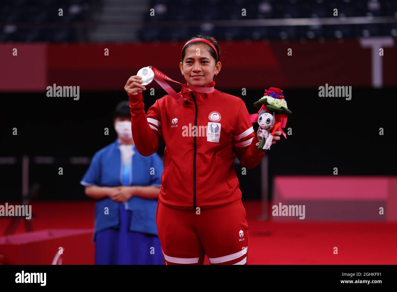 LEANI RATRI Oktila (INA) Silver medal celebrates in the Badminton ...