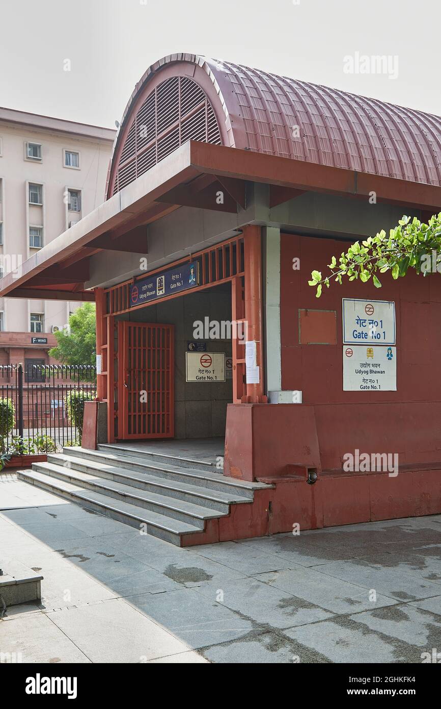Metro bhawan hi-res stock photography and images - Alamy
