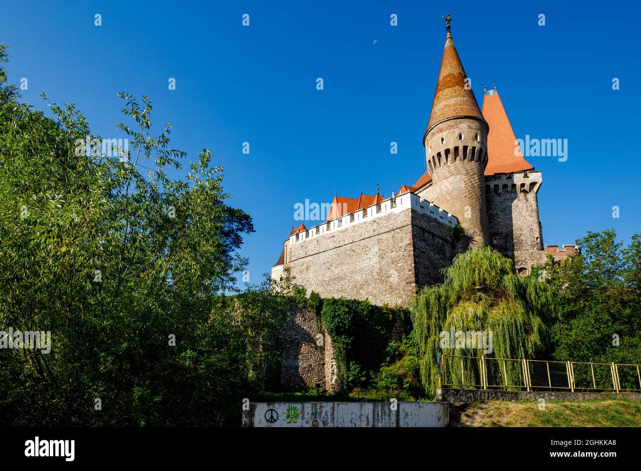 The Hunedoara Castle in Romania Stock Photo - Alamy