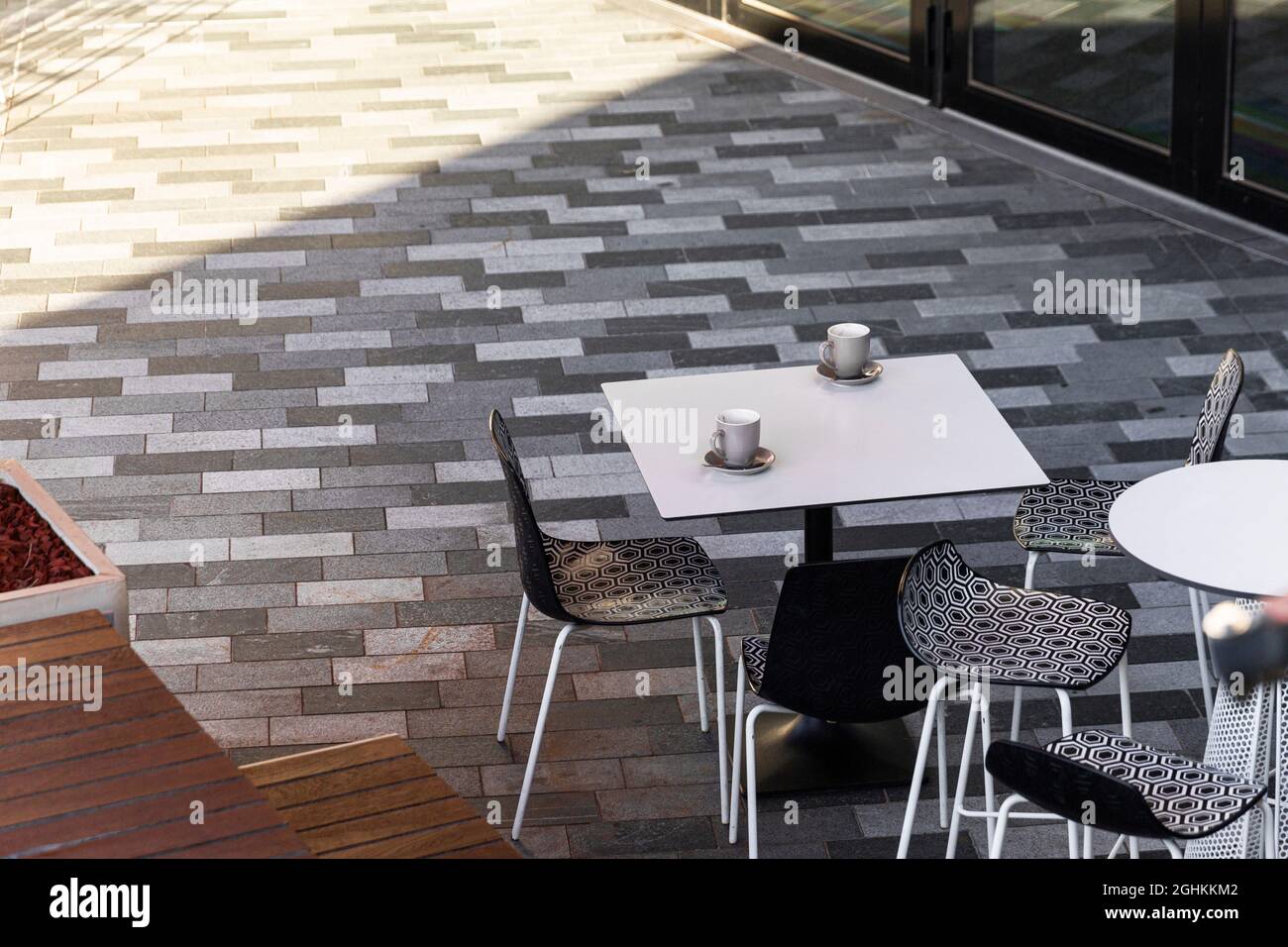 End of lunch service hi-res stock photography and images - Alamy