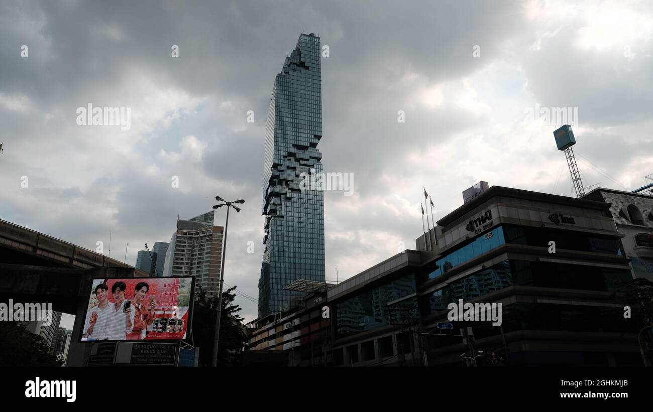 King Power Mahanakhon Building aka MahaNakhon the Lego Building ...