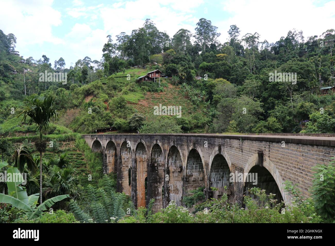 Nine arches bridge hi-res stock photography and images - Alamy