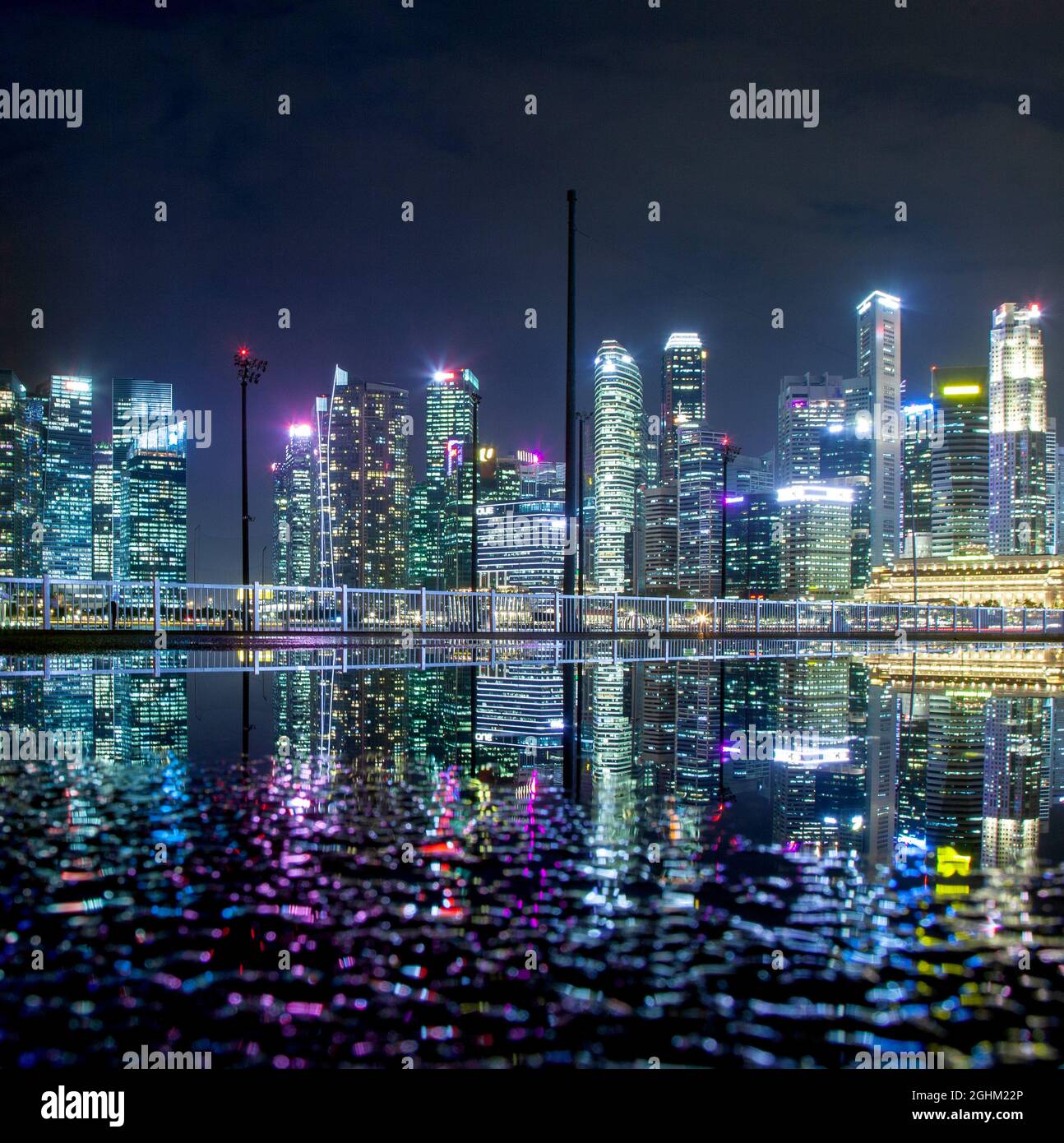 SINGAPORE, SINGAPORE - MARCH 2019: Skyline of Singapore Marina Bay at ...
