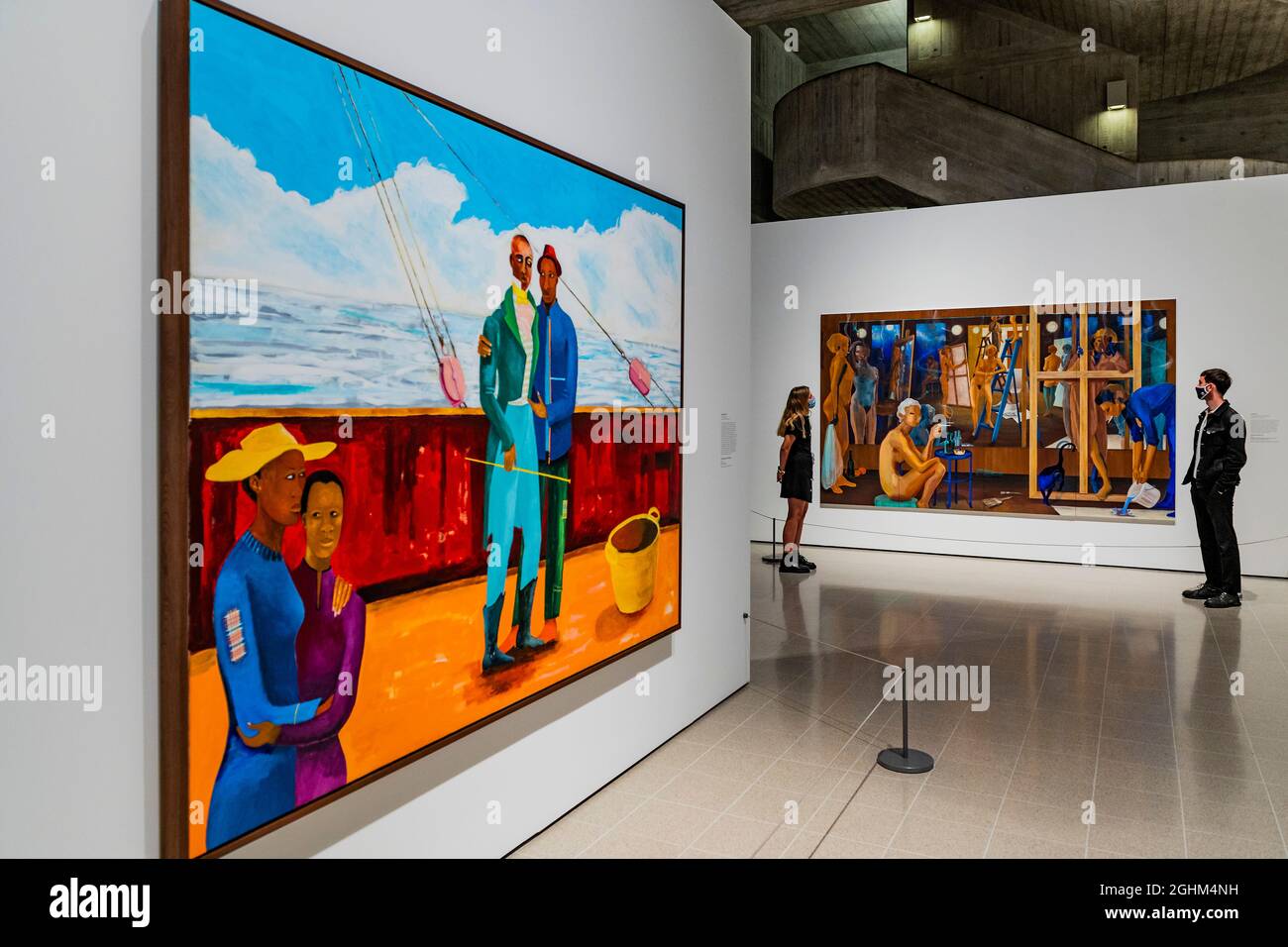 31 mirrors hi-res stock photography and images - Alamy