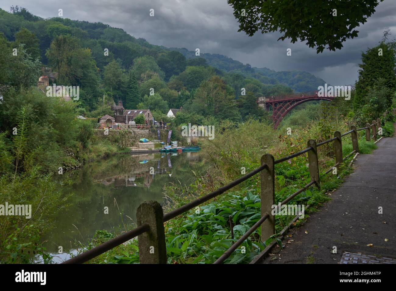 Shropshire West Midlands UK Worlds First Ironbridge Spanning River ...