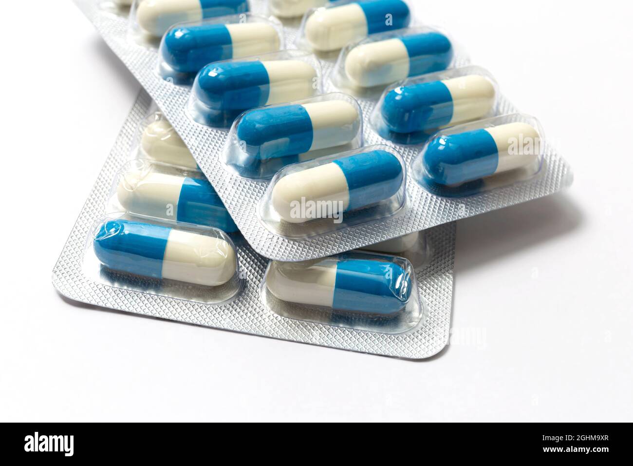 Close up blue white capsules hi-res stock photography and images - Alamy