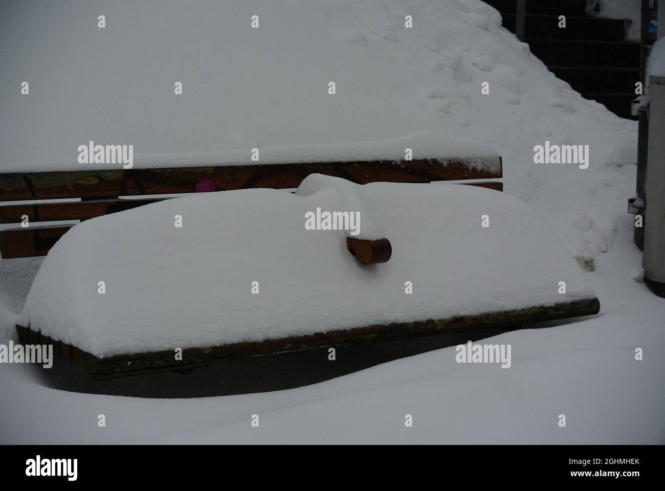 Bus stop sign finland hi-res stock photography and images - Alamy