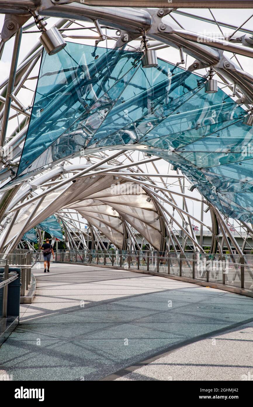 SINGAPORE, SINGAPORE - MARCH 2019: Detail of the High Tech pedestrian ...